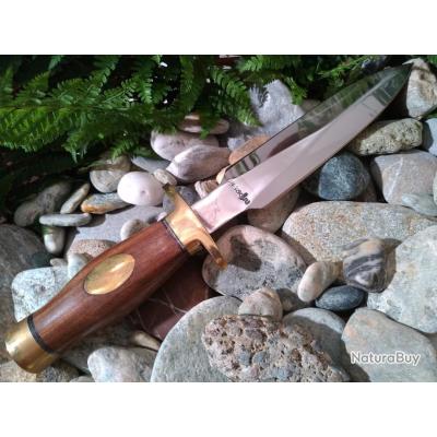 Belle dague - Acier 440 C manche noyer et incrustation laiton ...