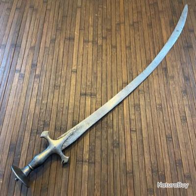 SABRE INDIEN TALWAR XVlll éme siècle n2 - Armes blanches du monde et ...