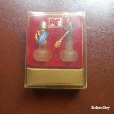RARE Miniatures deux parfums " JUDITH MULLER " de 1970 - Miniatures ...
