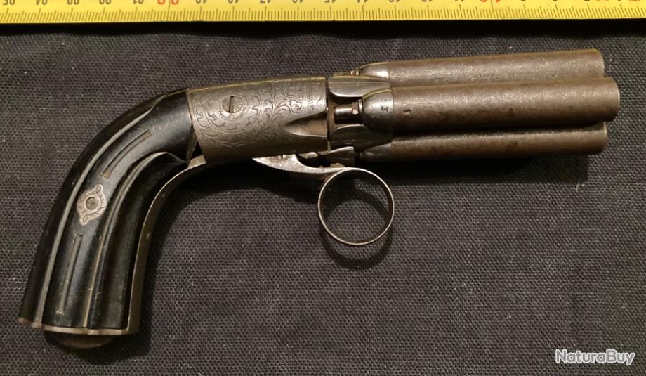 Revolver à poivrière « Breveté Mariette » A crosse renaissance du ...