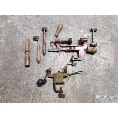 Sertisseurs, bourroir et dosettes plus un autre sertisseur - Lot ...