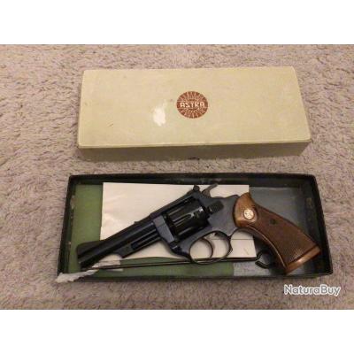 Revolver ASTRA CADIX en calibre 22 magnum et 22 LR - Revolvers de ...