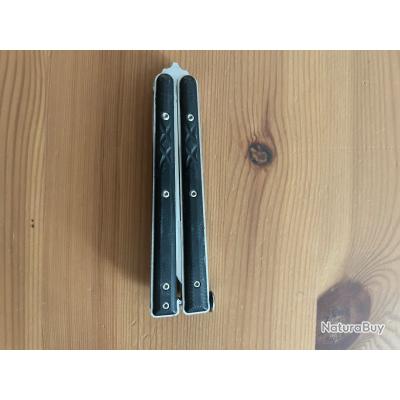 Böker Plus Tactical Small Balisong - Couteaux papillon et balisong ...