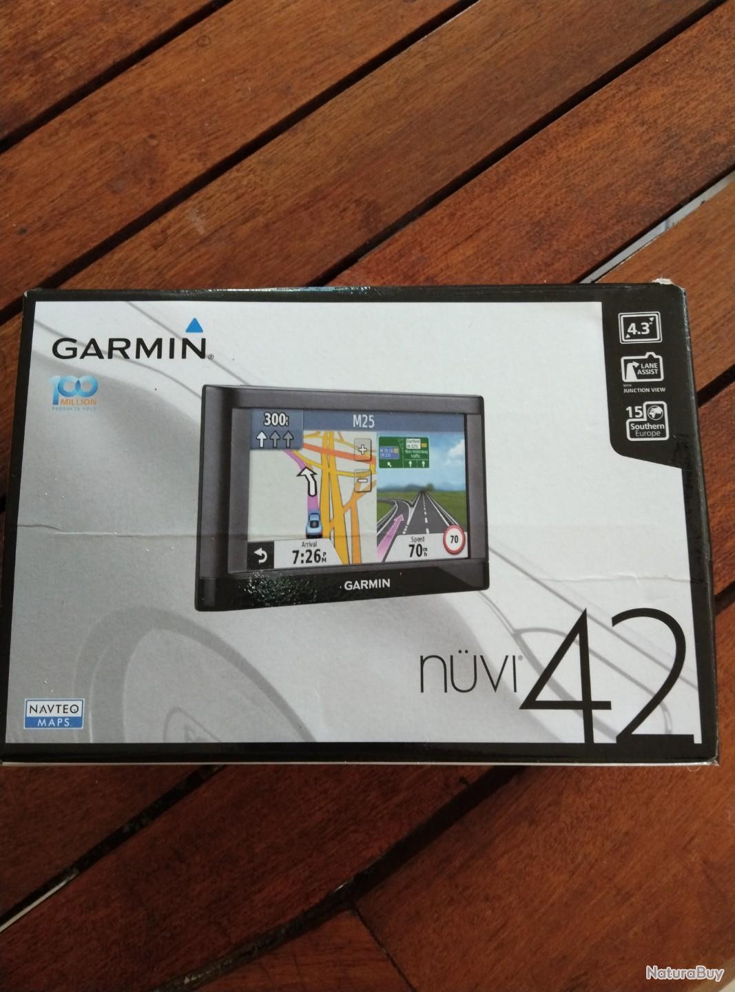 GPS GARMIN NUVI 42 Europe en TRES BON ETAT avec housse et différent ...