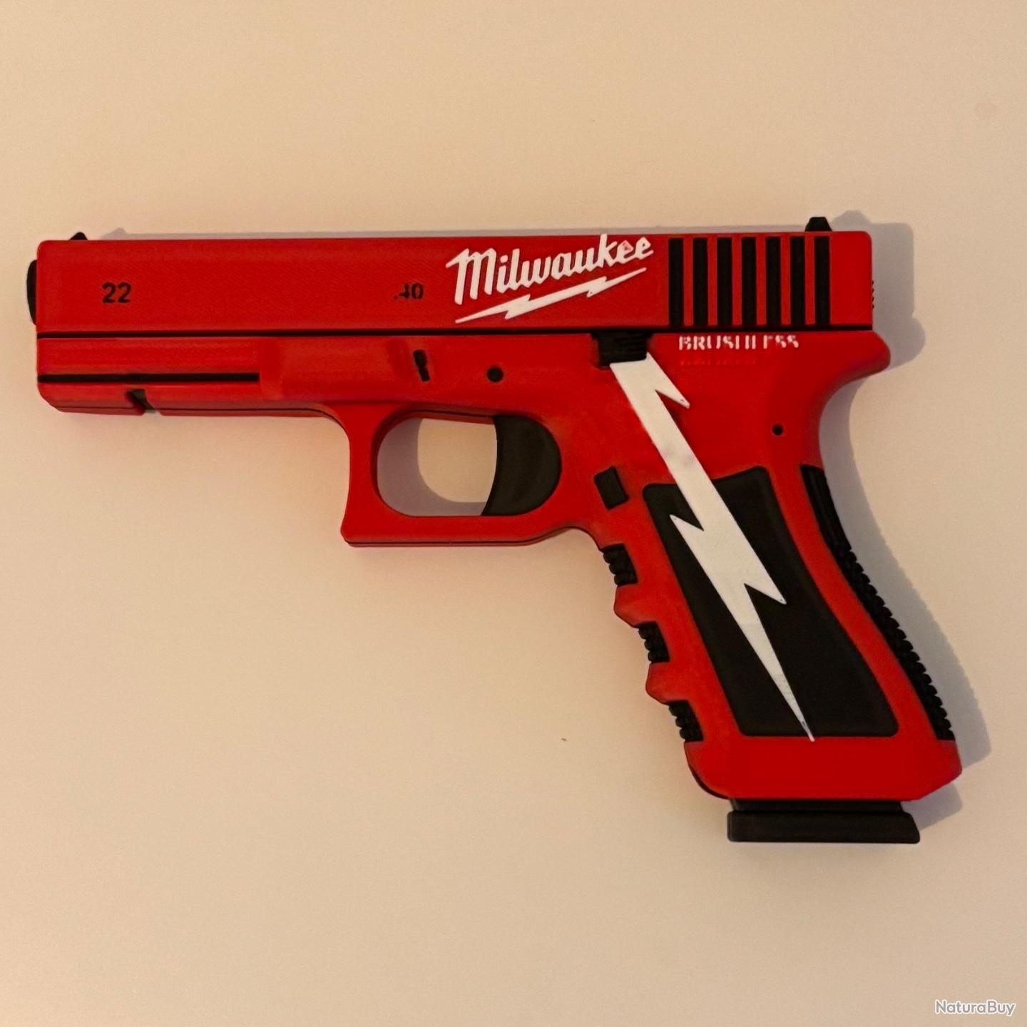 Réplique factice Milwaukee type Glock - 100 % plastique, déco ou jouet ...