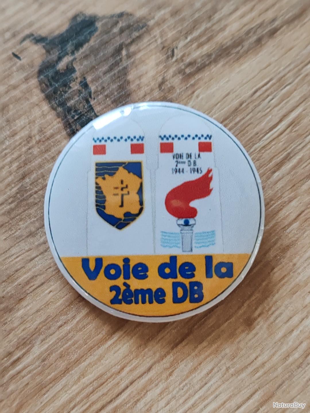 BUTTON " VOIE DE LA 2 EME DB" - Insignes de beret - Insignes de col (14273317)