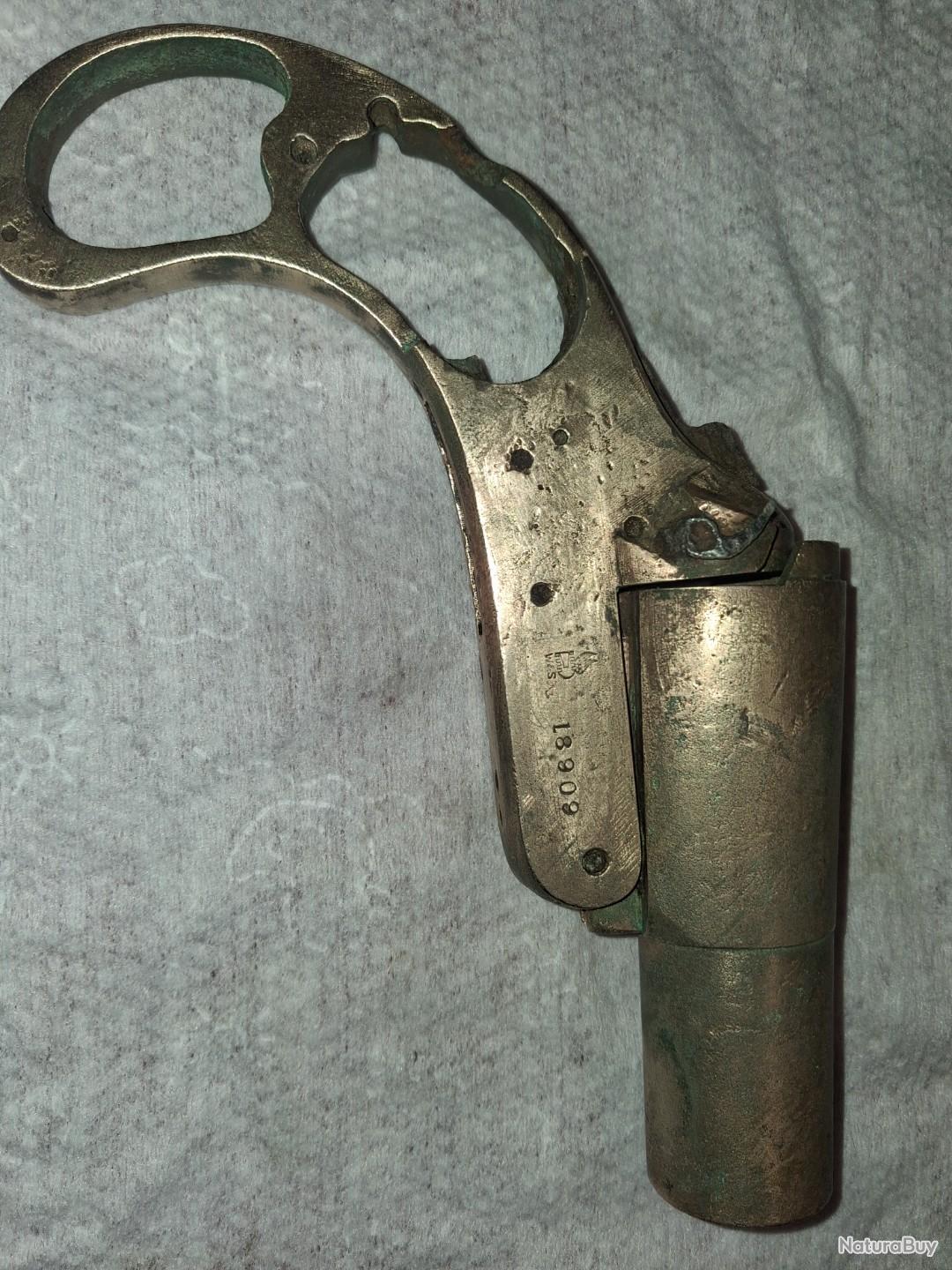 Lance fusée anglais 1er guerre mondiale 1915 ? - Pistolets lance-fusée ...