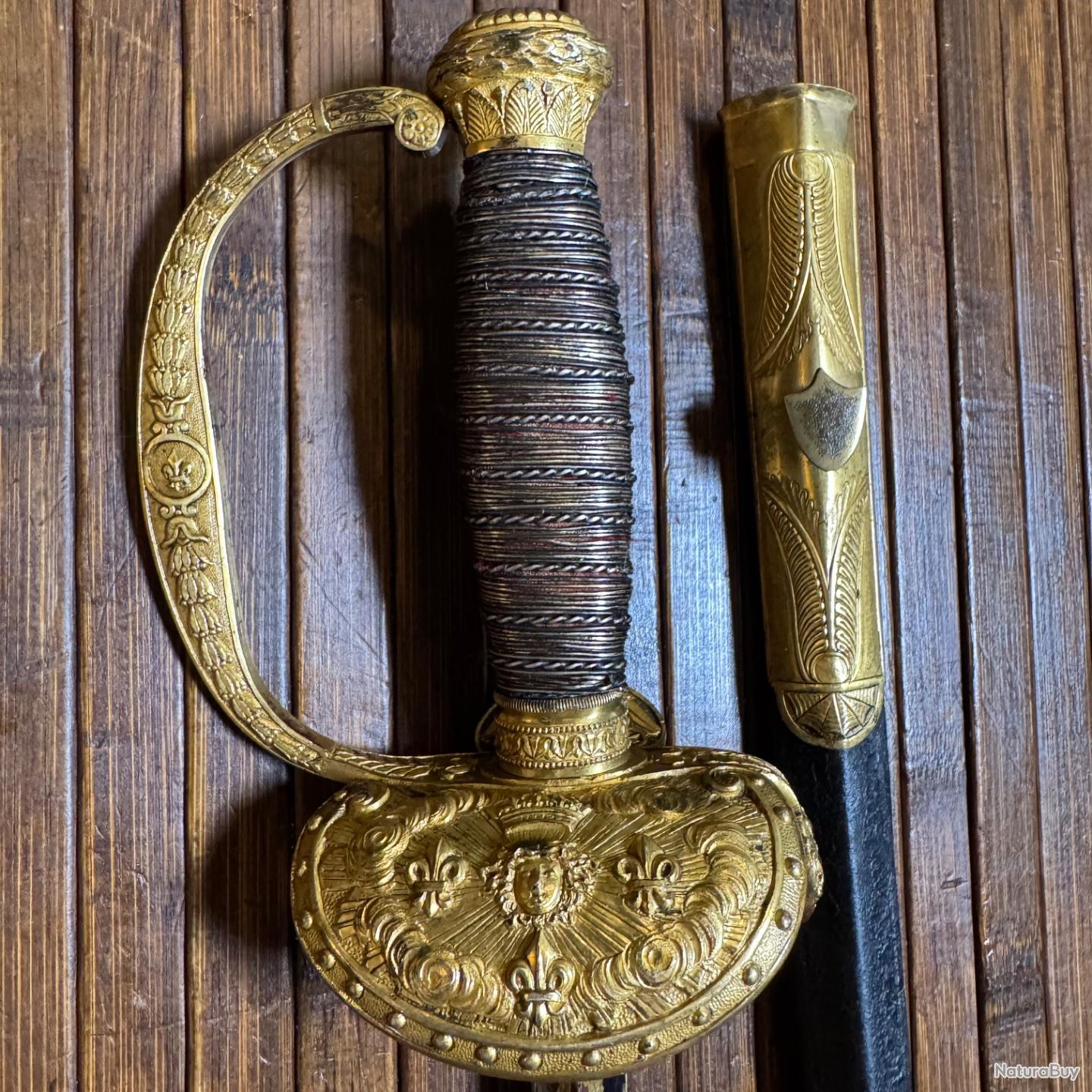 SUPERBE ÉPÉE D'OFFICIER DE LA MAISON DU ROI DEBUT XlX ÉME ÉPOQUE ...