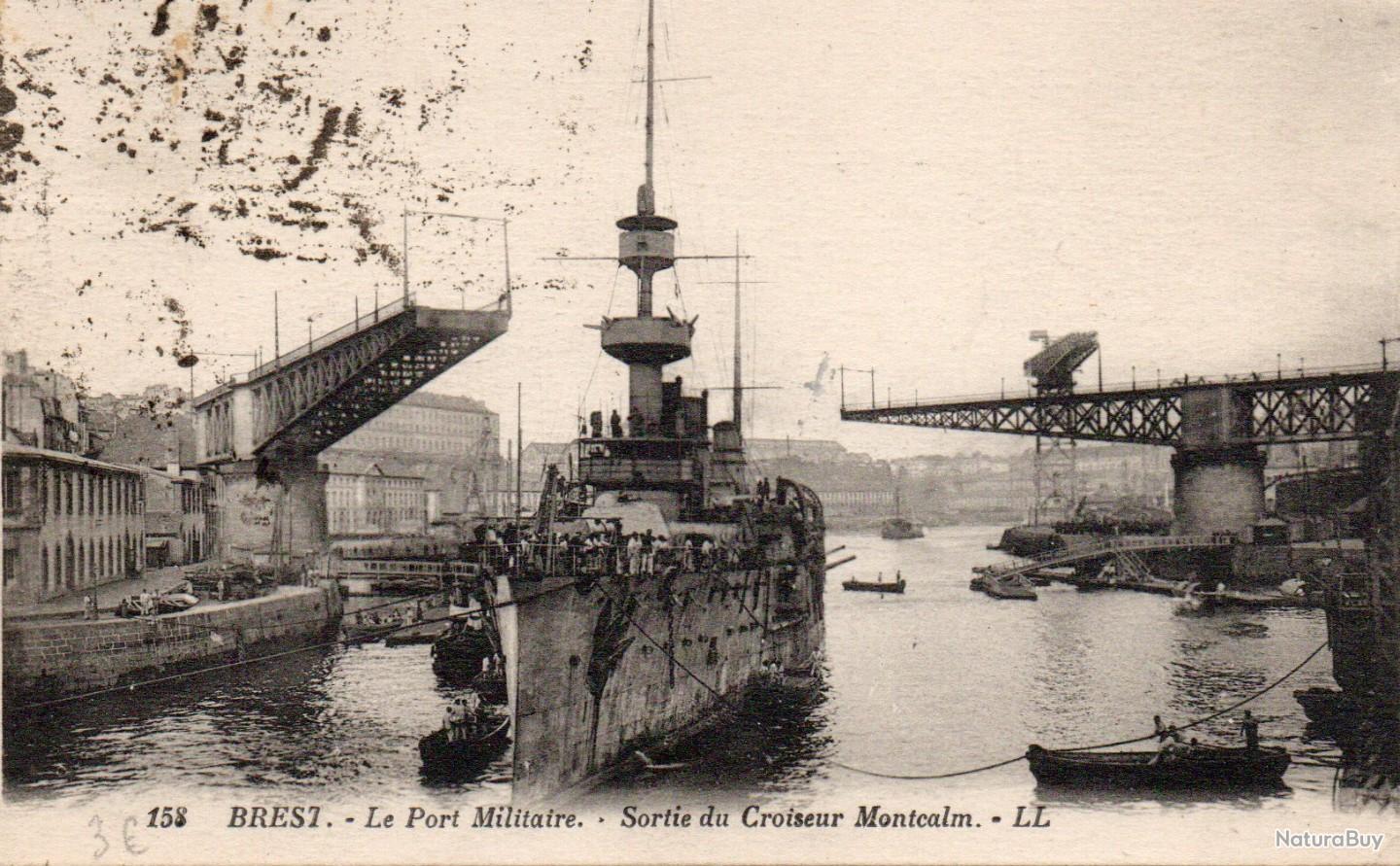 CPA - Marine Guerre - BREST- Le Port Militaire Sortie du Croiseur ...