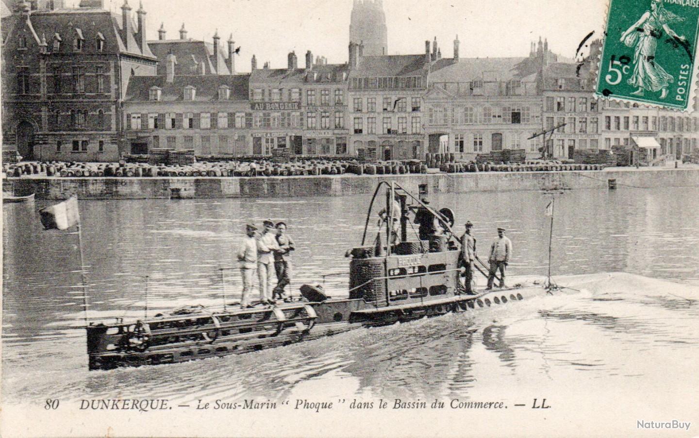 CPA - MARINE DE GUERRE -DUNKERQUE - Un Sous-Marin " Phoque " dans le ...