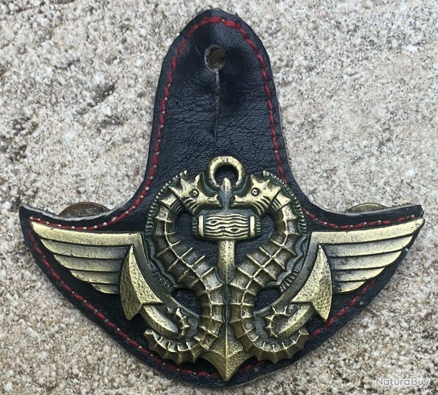 Certificat Nageurs de Combat, dos guilloché embouti, attache pin's ...