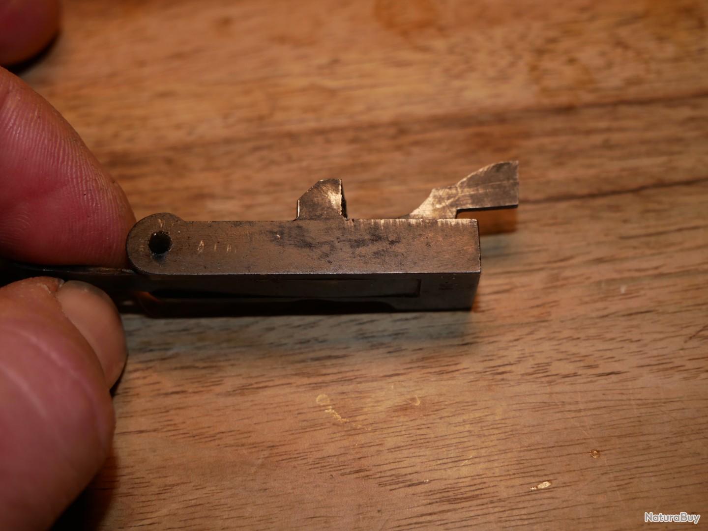 Plaque de couche avec ses vis de VETTERLI Suisse 1871 - Pièces ...