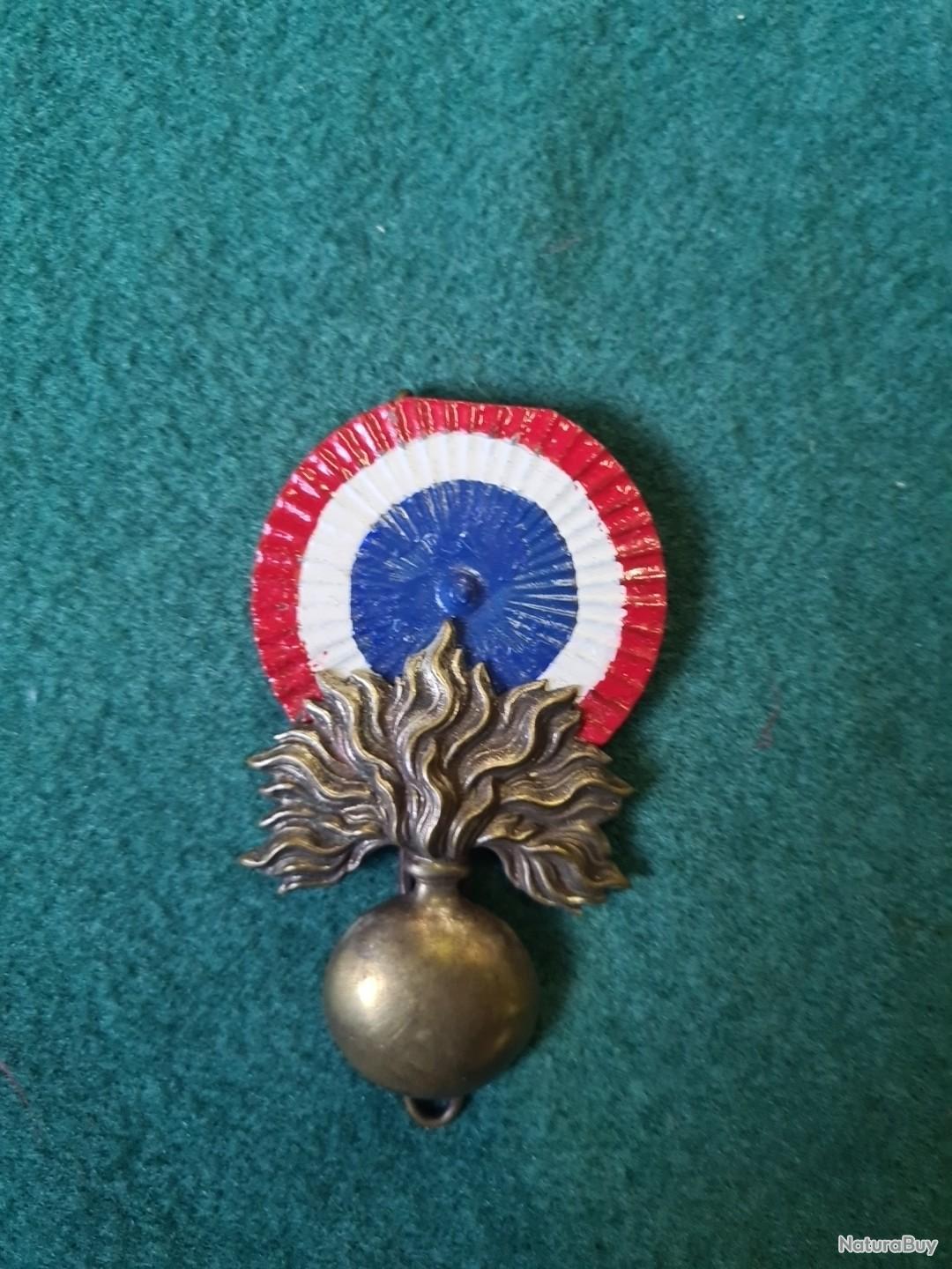 Insigne métal pour Shako (1) - Pièces détachées, accessoires et ...