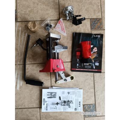 PRESSE LEE PRO 1000 PROGRESSIVE équipée pour le rechargement du CALIBRE ...