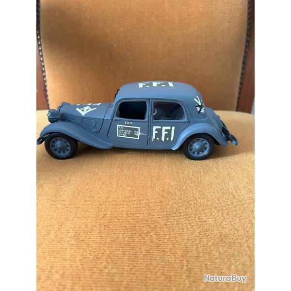CITROEN TRACTION FFI 1/20éme - Véhicules militaria (14747051)