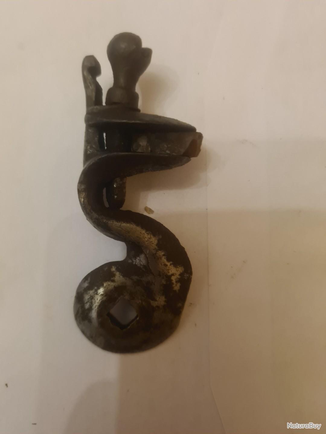 Chien silex 18ème grande taille très bon état patiné anethGrand chien ...